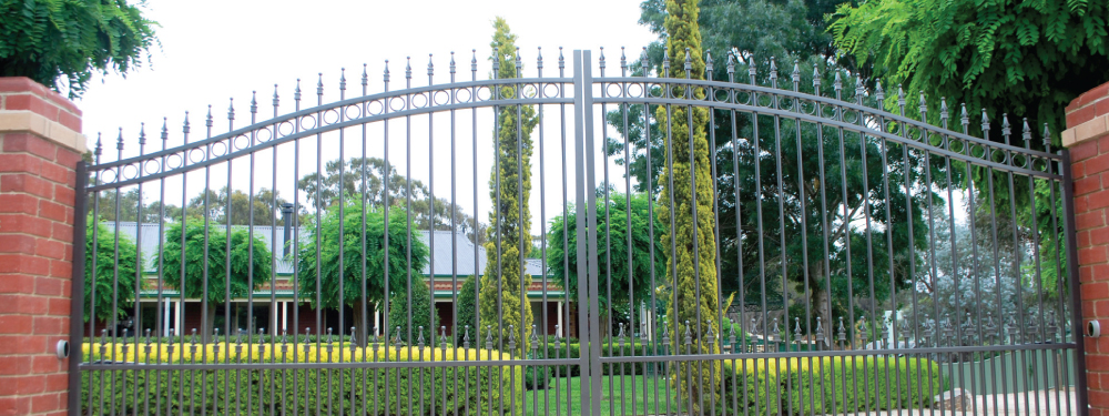 Tubular Fencing - Jackal Fencing